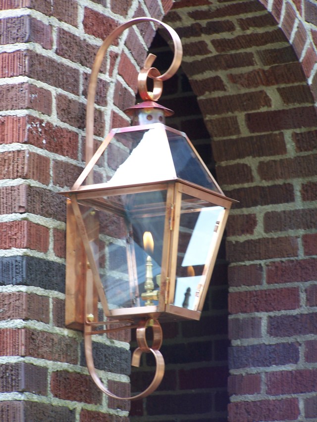 A gas lantern… like eye candy for your house! – ARTFOODHOME.COM