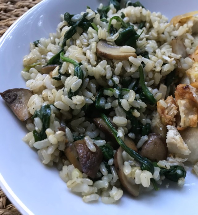 Recipe: Brown Rice with Mushrooms and Spinach – the perfect side dish ...