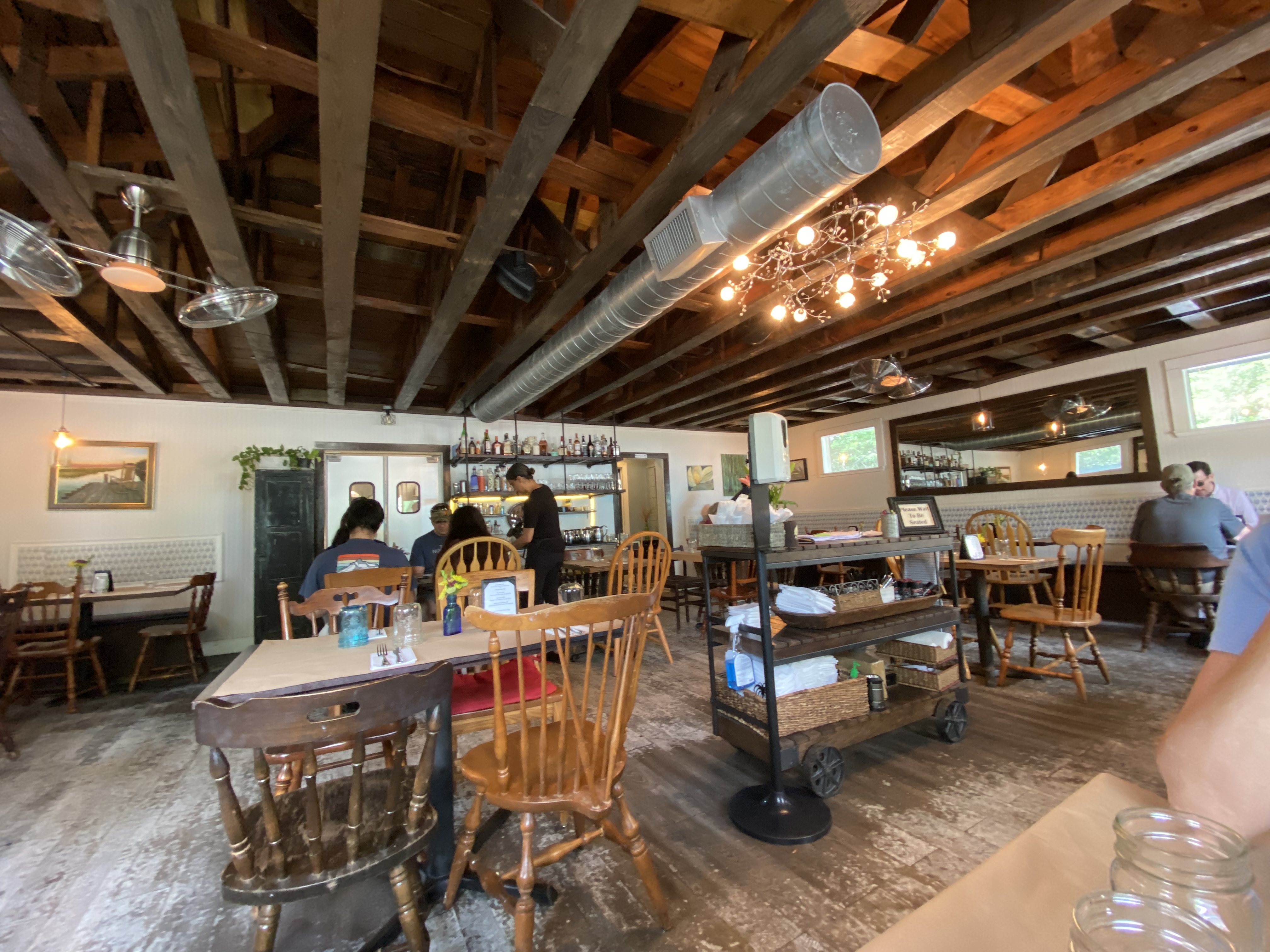 Eating local at small, family owned restaurants! – ARTFOODHOME.COM