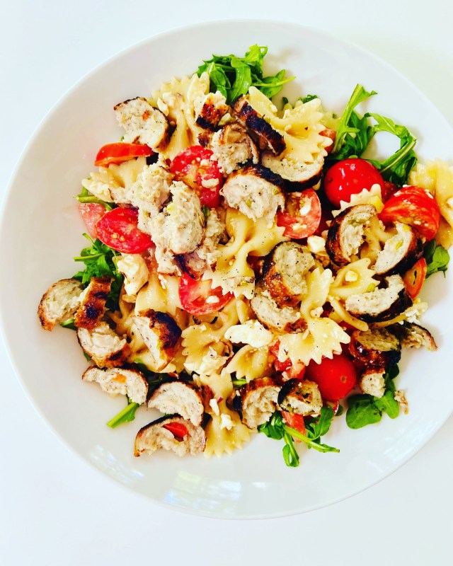 A Quick Meal: Bowtie Pasta, Tomatoes, Chicken Sausage, Arugula and a ...