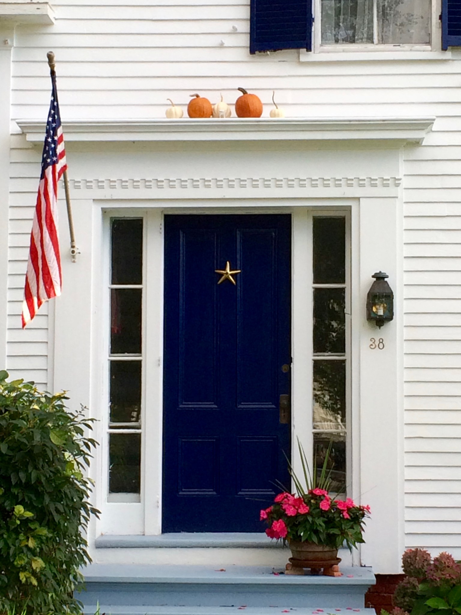 Quintessential New England Halloween Decor – ARTFOODHOME.COM